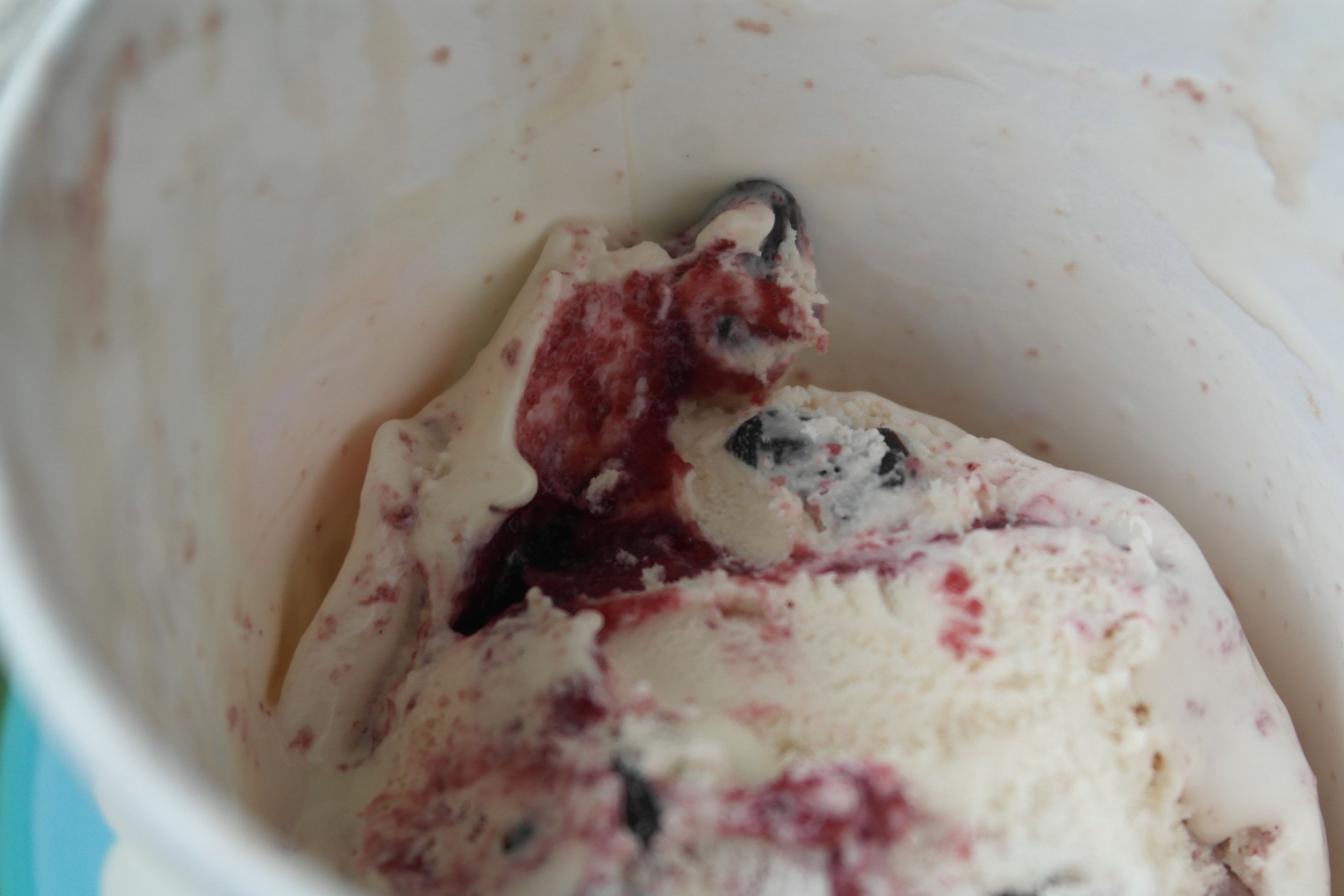 Unboxing: "Ben & Jerry´s - Save our Swirled" - FoodLoaf